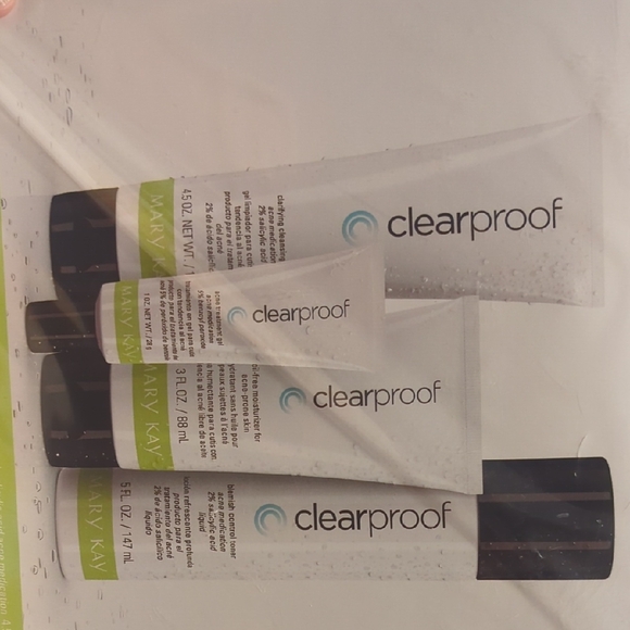 Mary Kay | Grooming | Mary Kay Clearproof Skincare Set White And Green ...